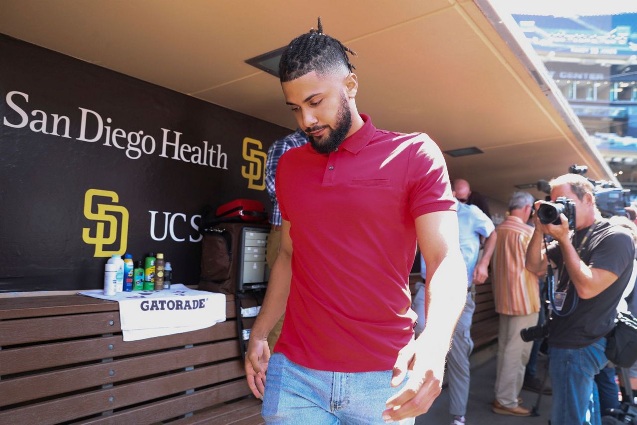 Tatis apologizes to Padres, fans for 80-game drug suspension