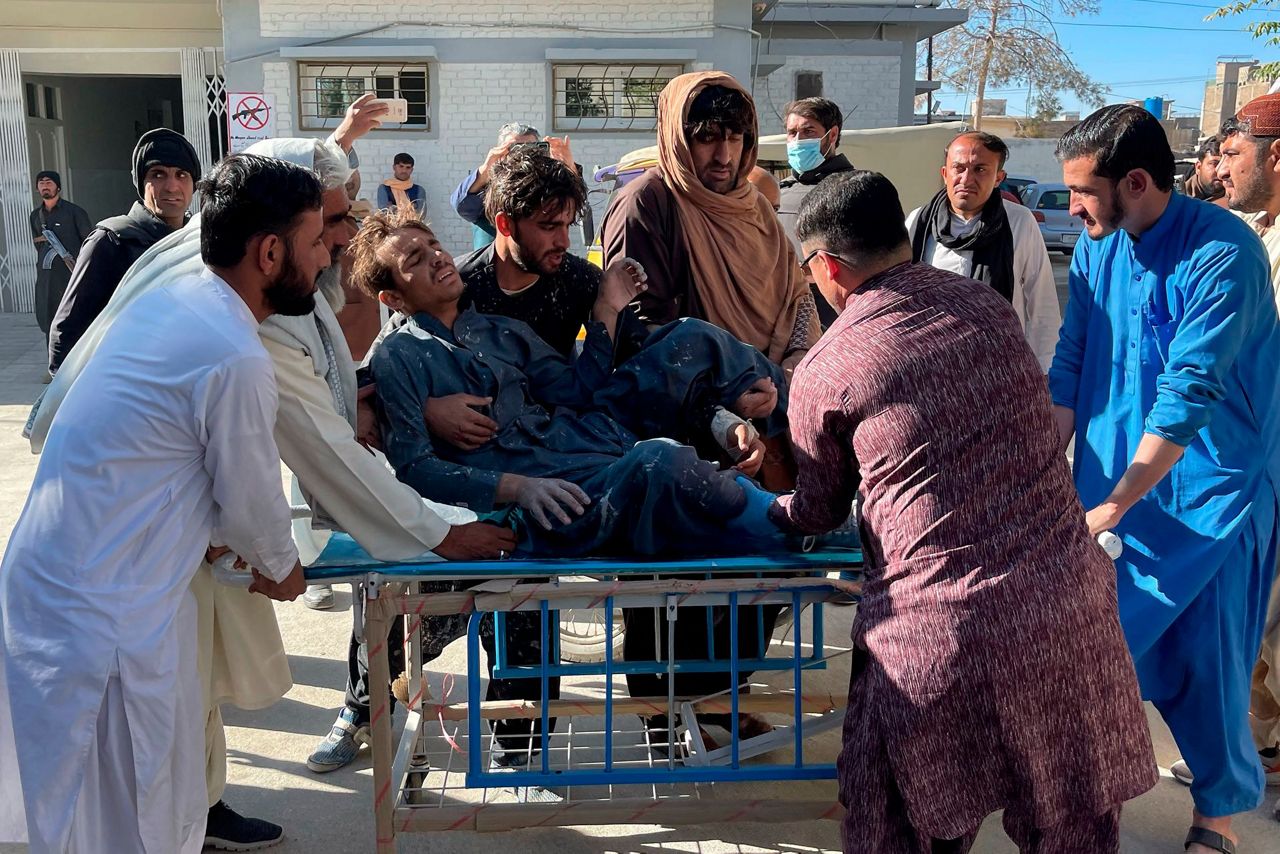 Pakistan: Afghan Taliban shell border town, killing civilian