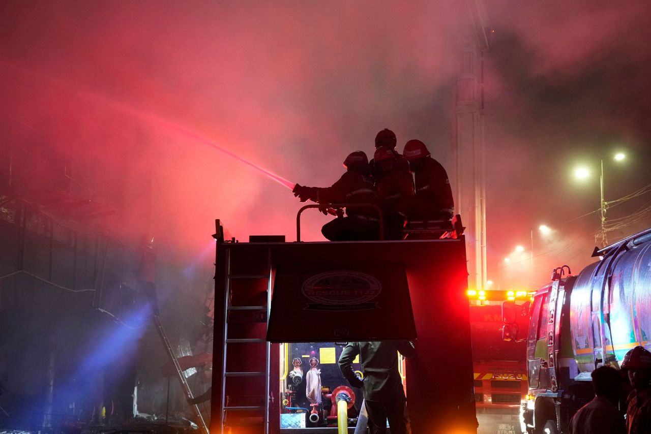 3 killed at massive fire in Pakistan's largest southern city of Karachi ...