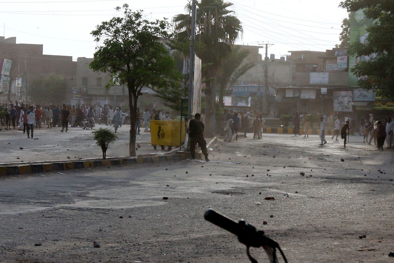 A Muslim mob attacks churches in eastern Pakistan after accusing ...