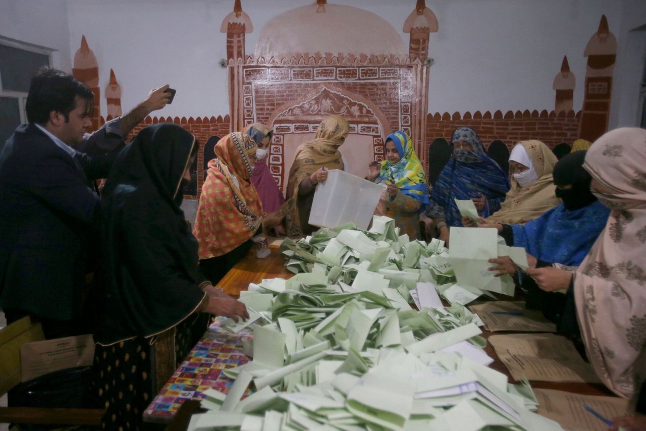 Pakistan is electing a new parliament in a vote plagued by deep ...