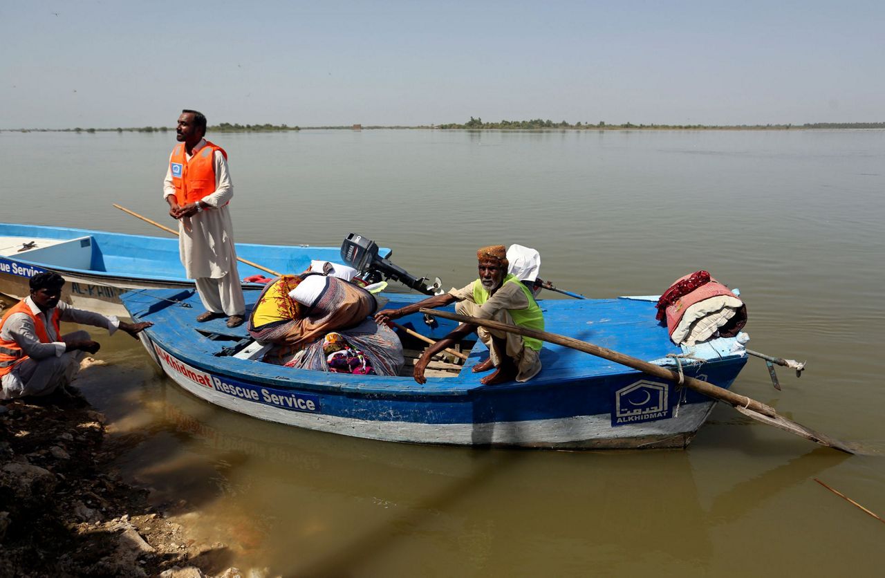 Pakistani officials: Swelling lake could cause more flooding