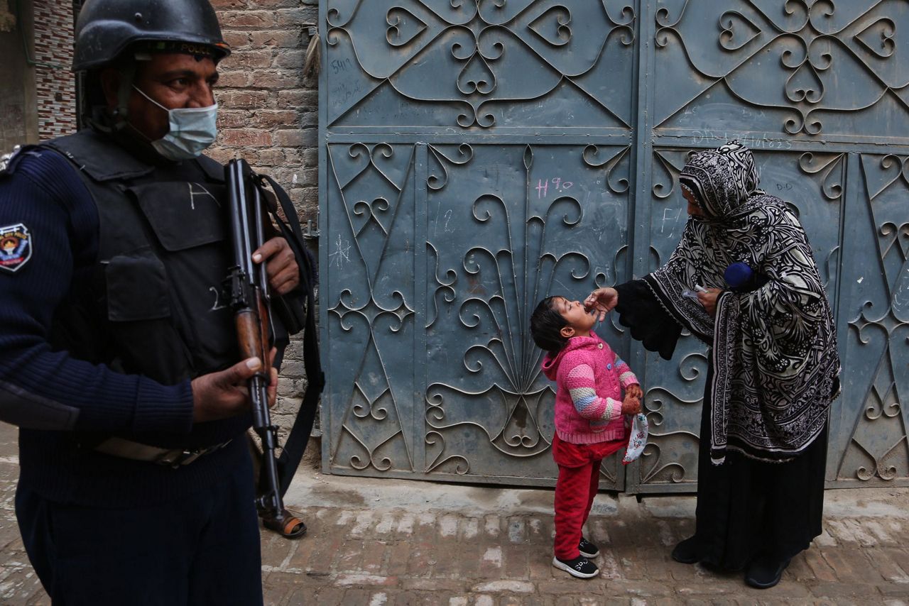 Pakistan begins last anti-polio vaccination drive of the year after ...