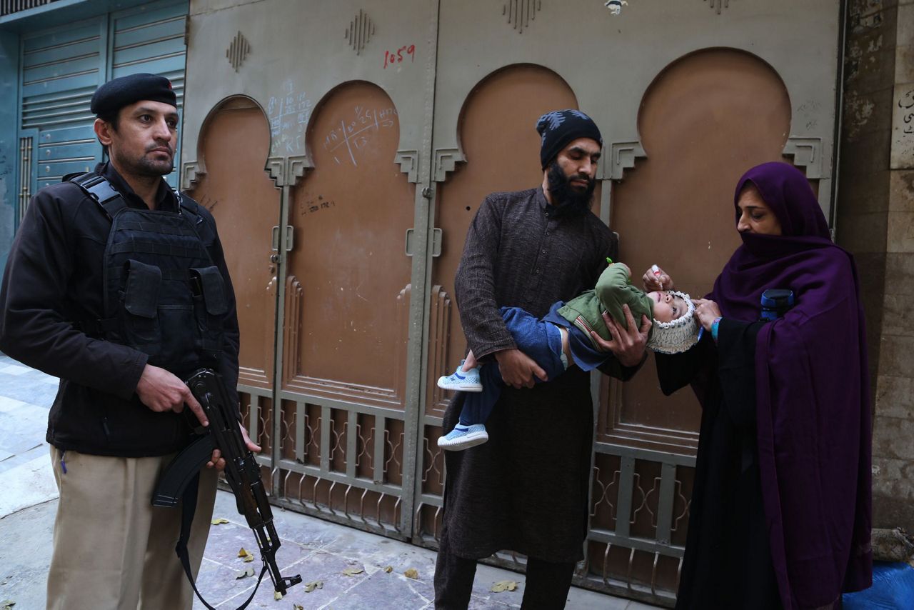 Pakistan begins last anti-polio vaccination drive of the year after ...