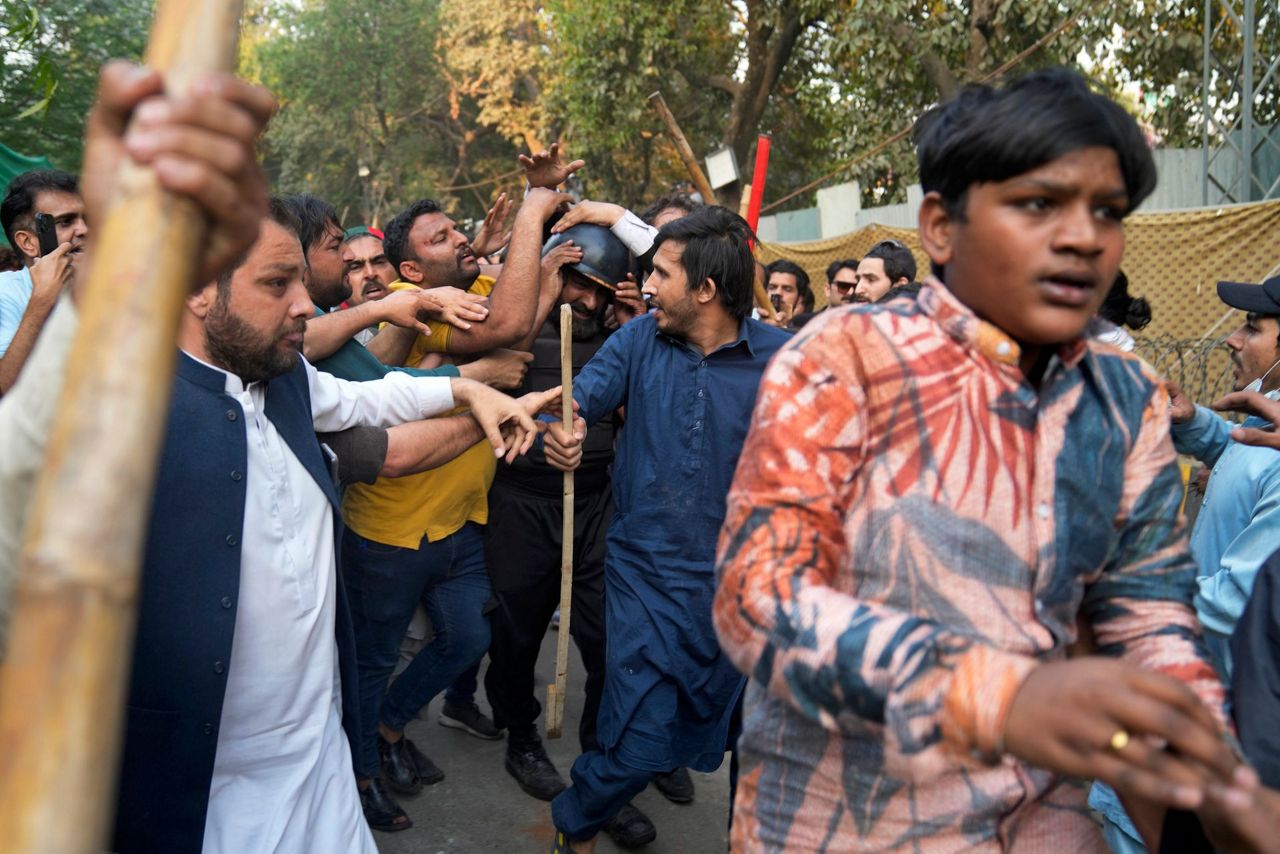 Clashes erupt in Pakistan as police try to arrest Imran Khan