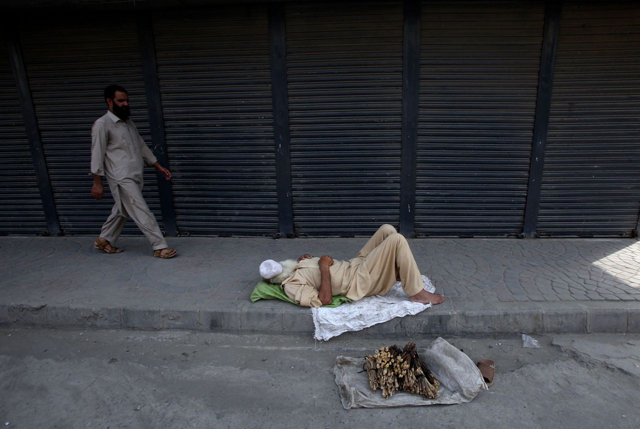 Pakistani traders strike countrywide against high inflation and utility ...