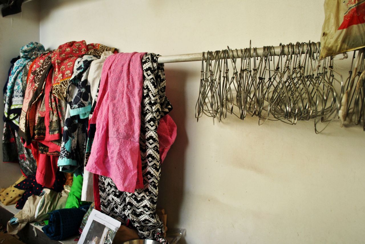 AP PHOTOS: Inside the changing world of a Pakistani tailor