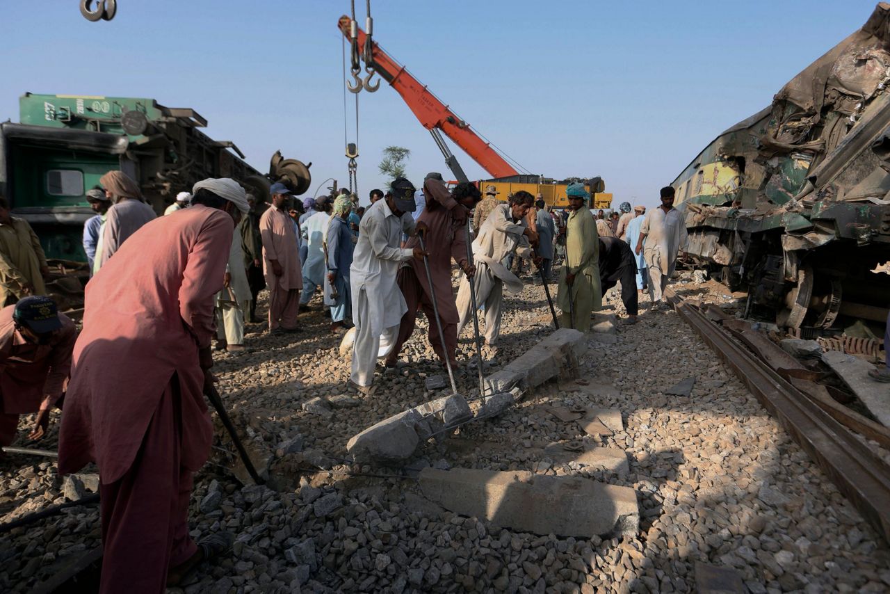 Official: Death toll rises to 63 in Pakistan train collision