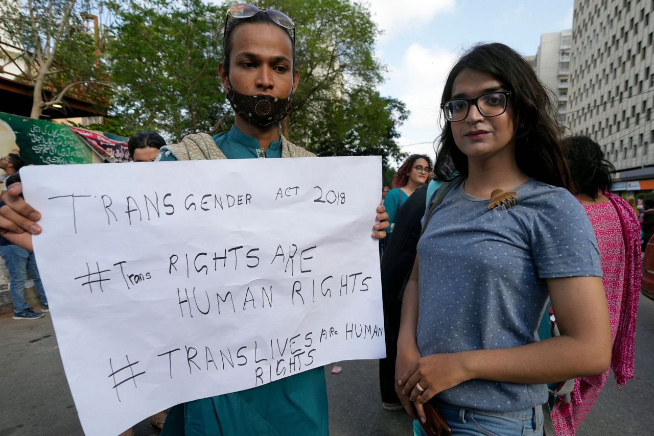 Pakistani transgender activists to appeal Shariah court ruling against ...