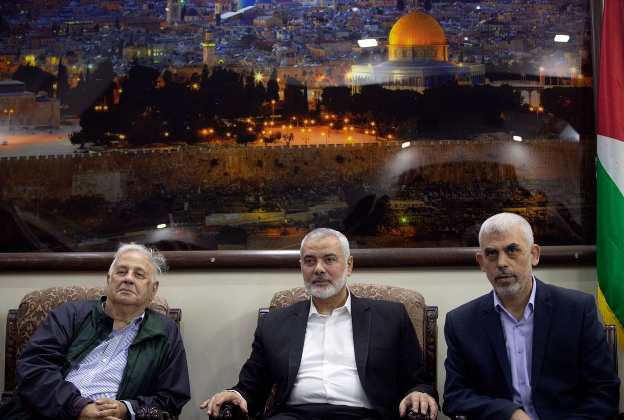 Gaza's Hamas says ready for Palestinian elections