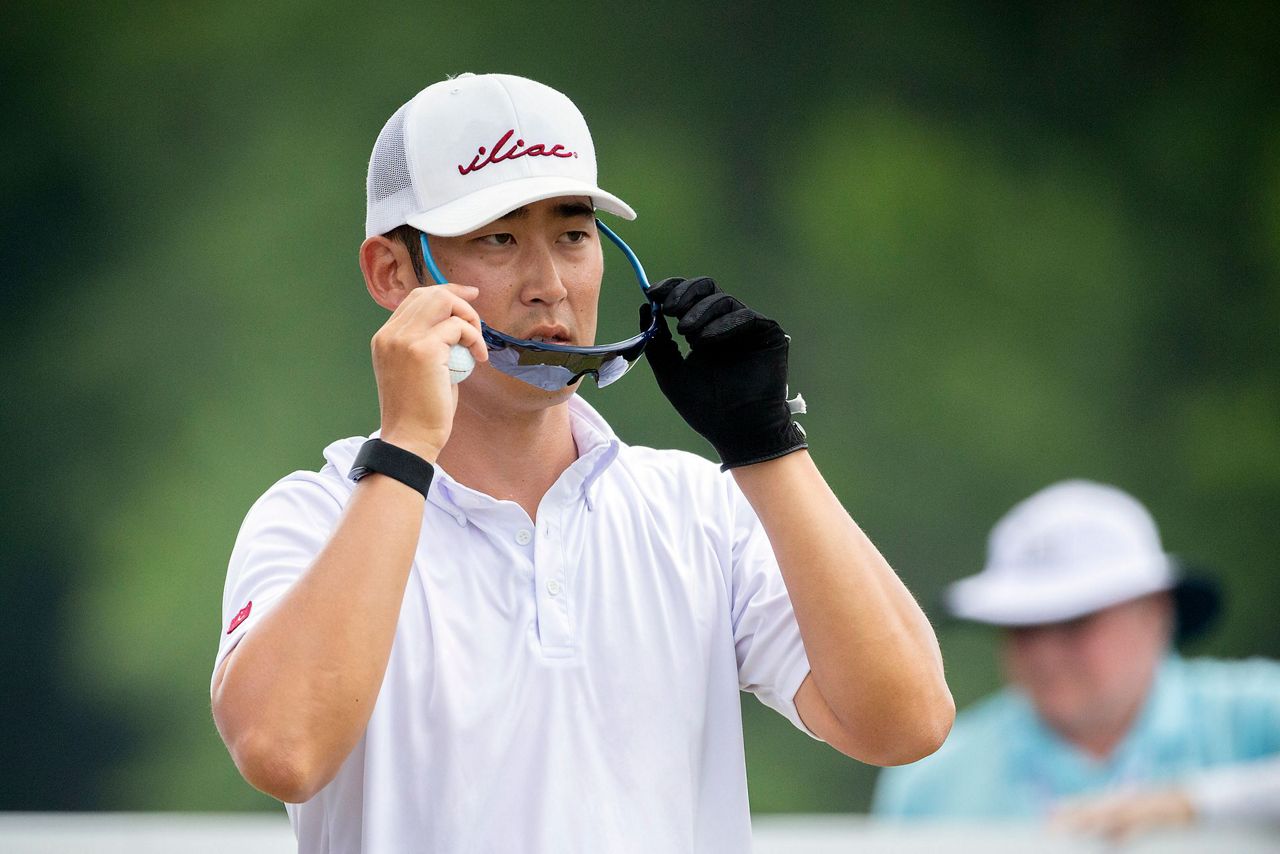 Hadley has 4-shot lead at delayed Palmetto Championship