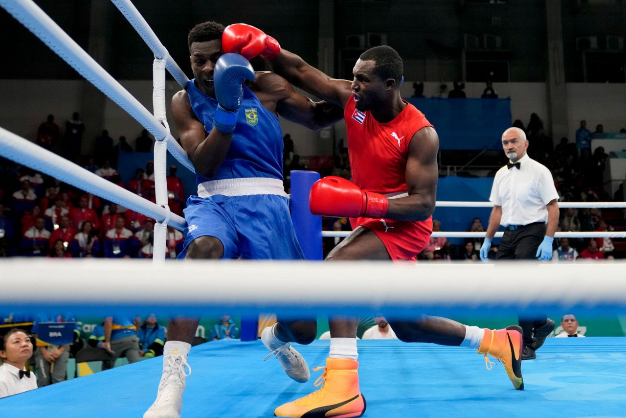 Boxers La Cruz and López recover some pride for Cuba at Pan American Games
