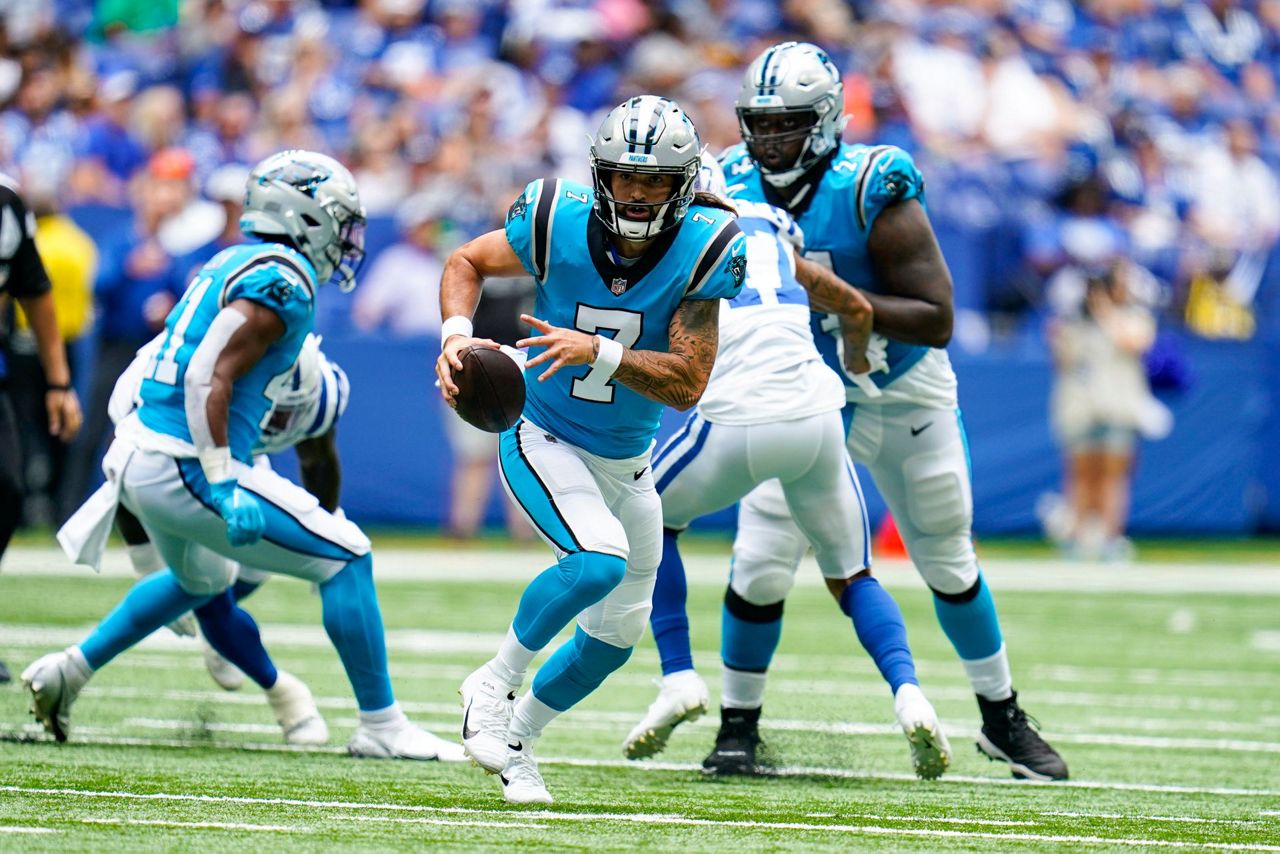 Eason efficient, Ehlinger shines late as Colts beat Panthers