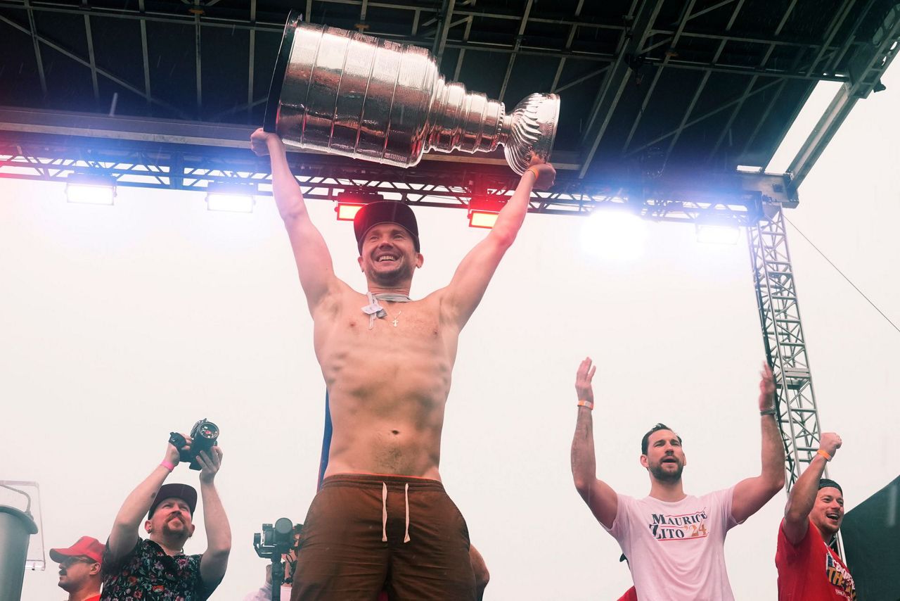 Rain doesn't stop the reign for the Panthers, who celebrate their ...