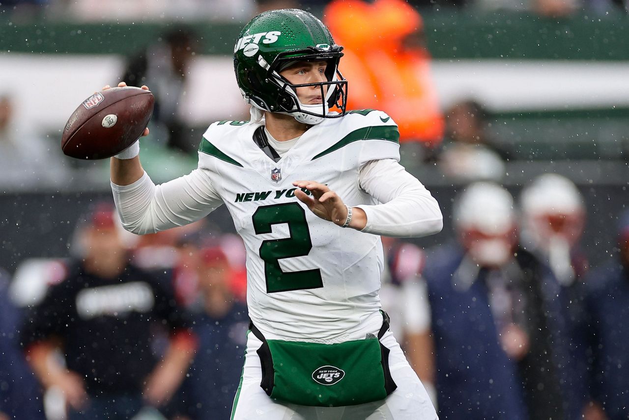 Jets know they must try to at least keep up with Patrick Mahomes and ...