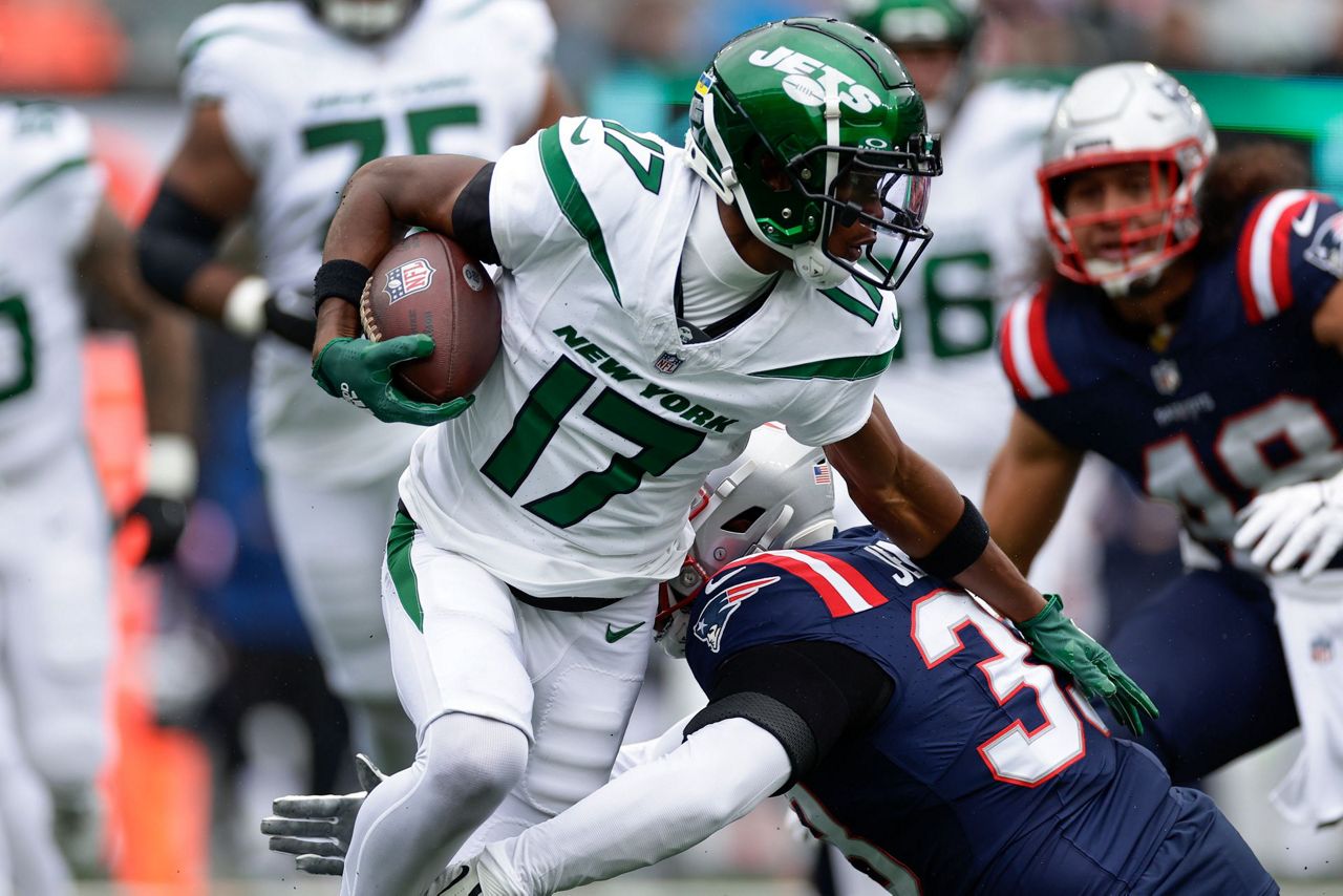 Jets know they must try to at least keep up with Patrick Mahomes and ...