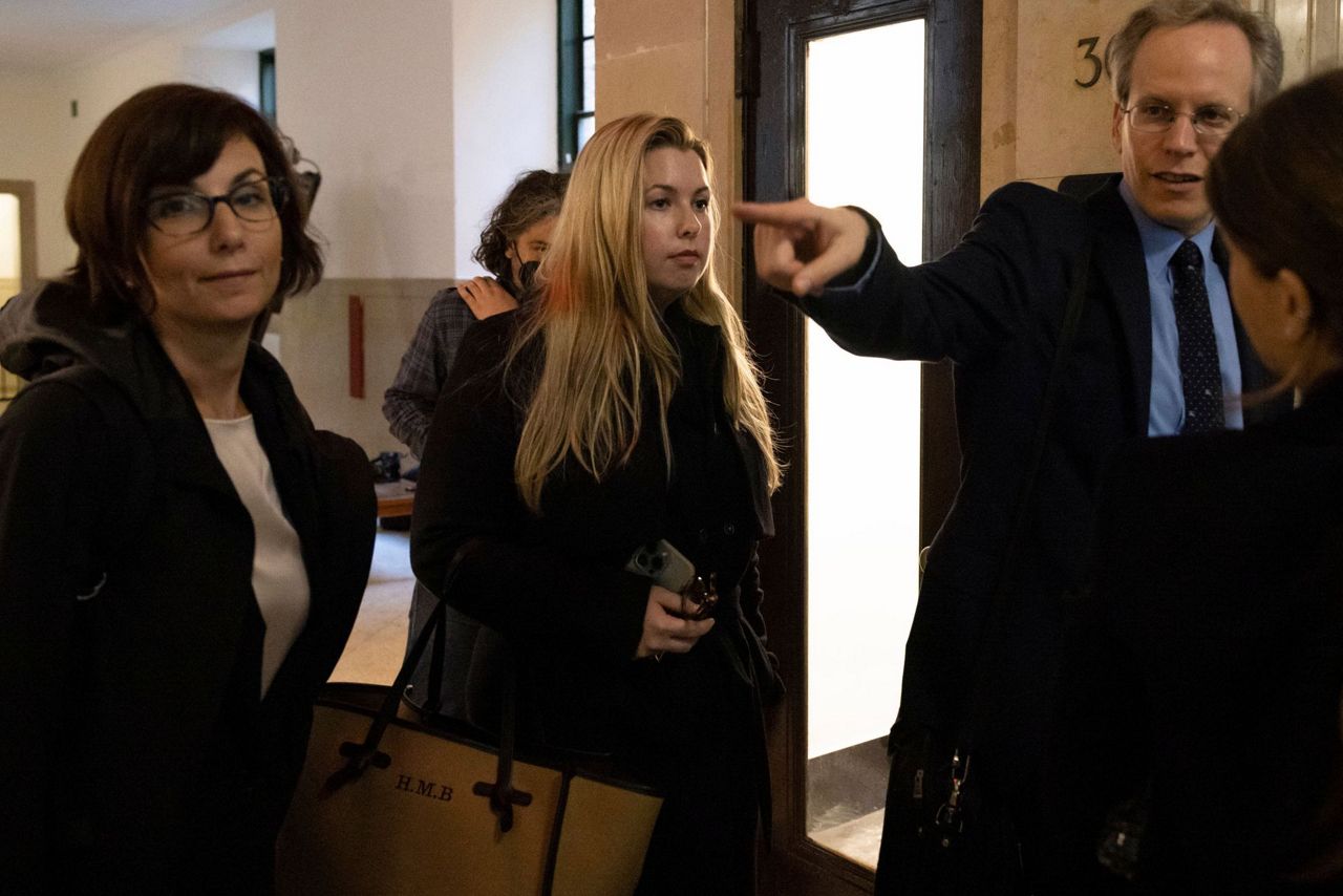 Suit over rape claim against filmmaker Haggis heads to trial