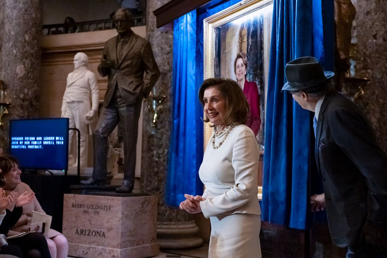 Paul Pelosi attack: Police officer says he saw it happen