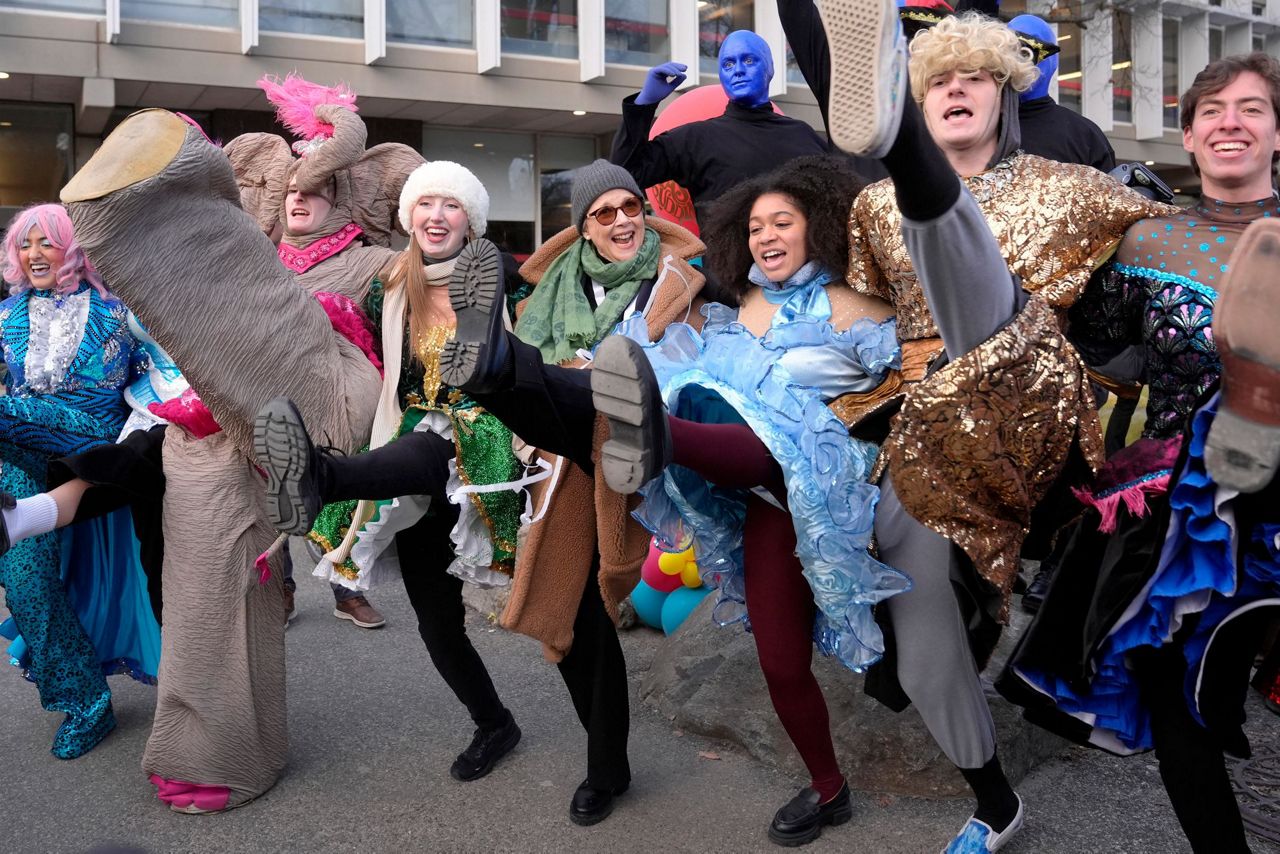 Annette Bening honored as Harvard's Hasty Pudding Woman of the Year