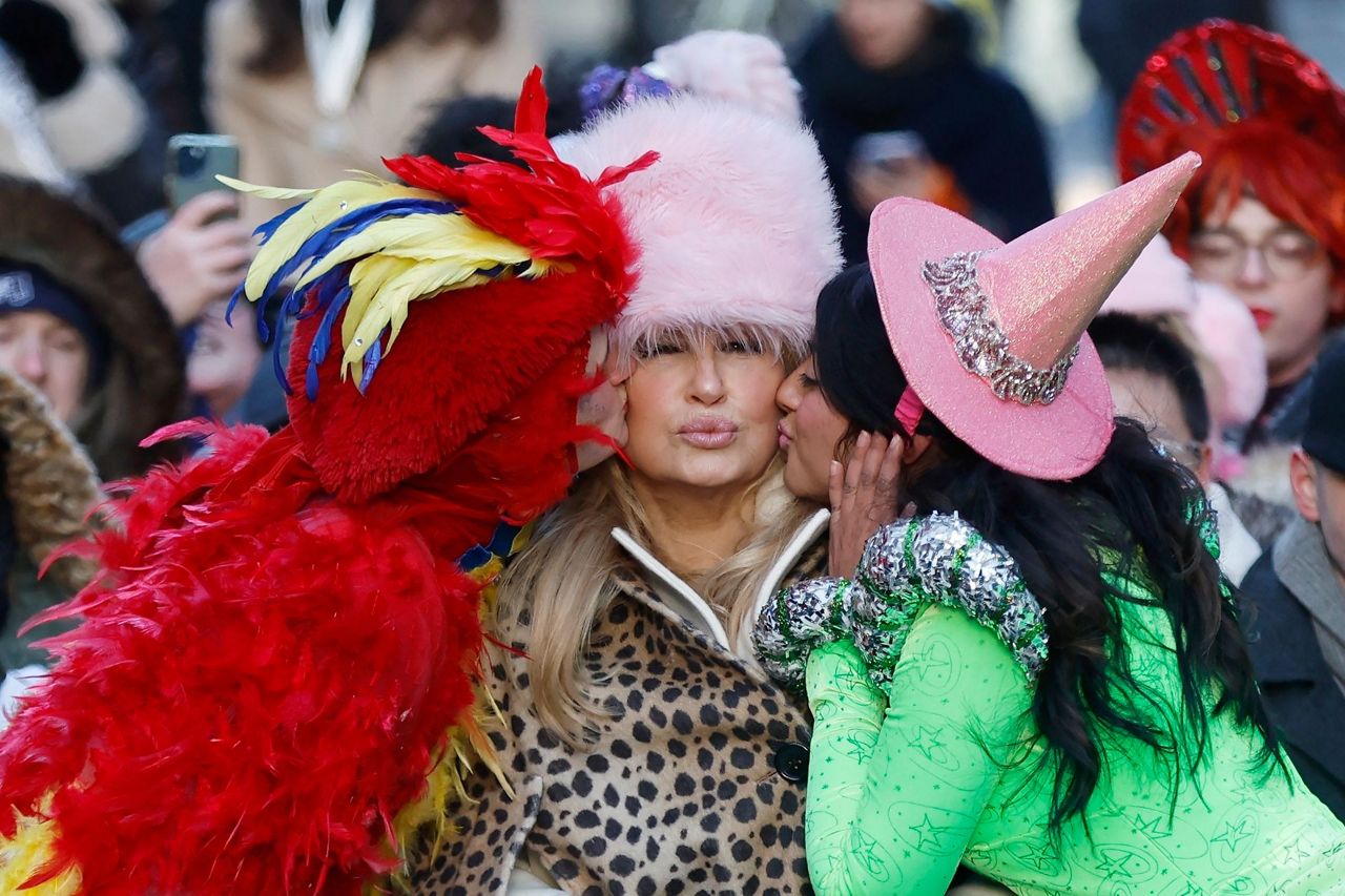 Hasty Pudding celebrates Coolidge as its Woman of the Year
