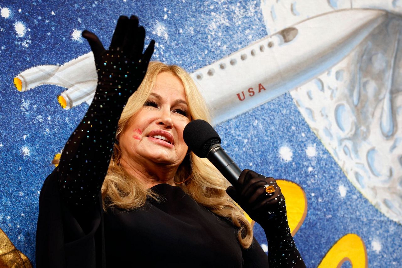 Hasty Pudding celebrates Coolidge as its Woman of the Year