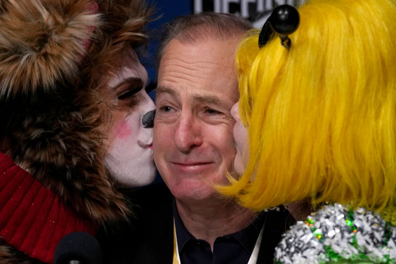 Hasty Pudding to fete Bob Odenkirk as its Man of the Year