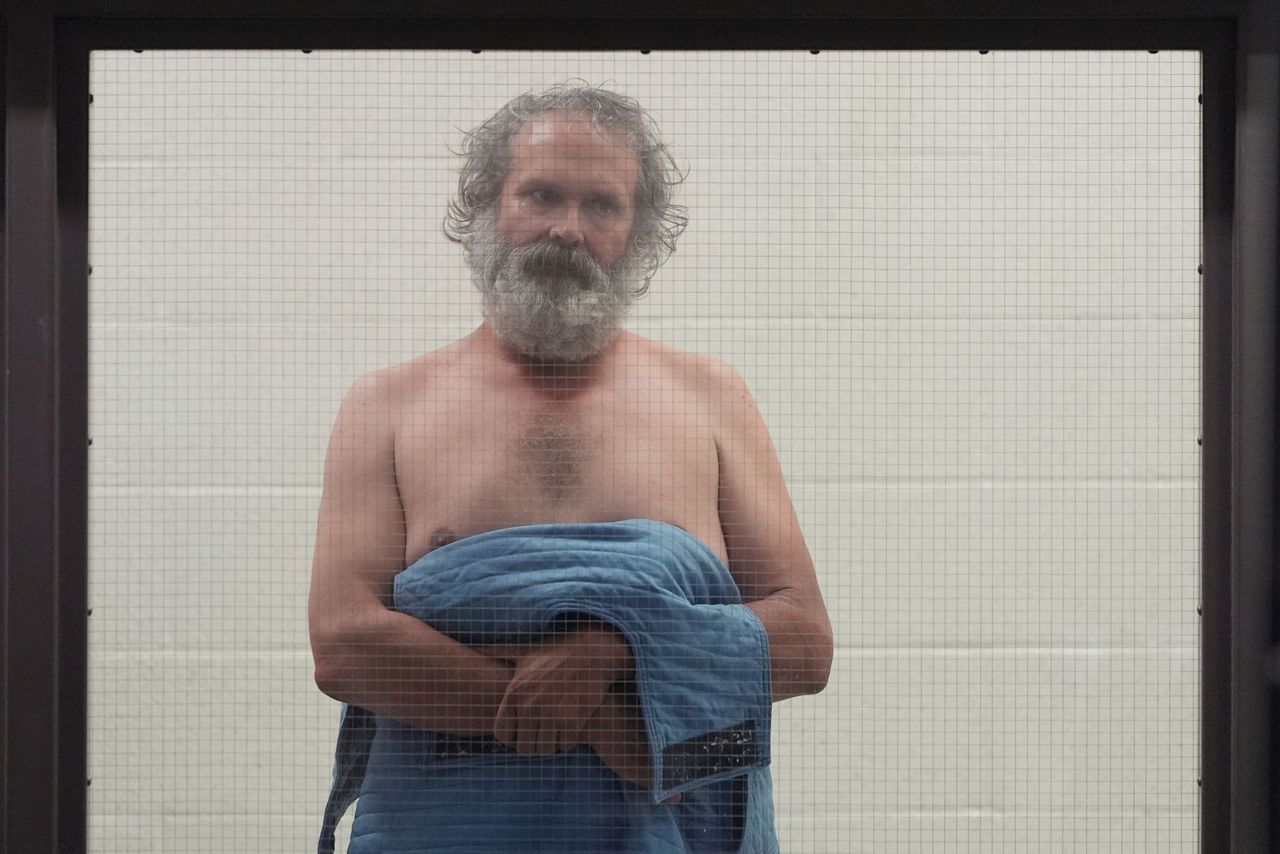 Jennifer Aniston's accused stalker found mentally incompetent for trial ...