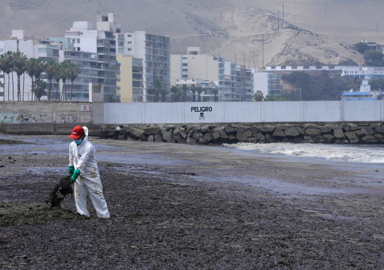 Peru: 21 beaches polluted by spill linked to Tonga eruption