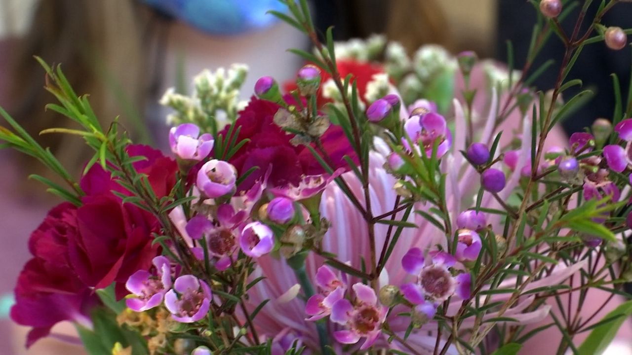 Florist donates flowers to health care workers, patients