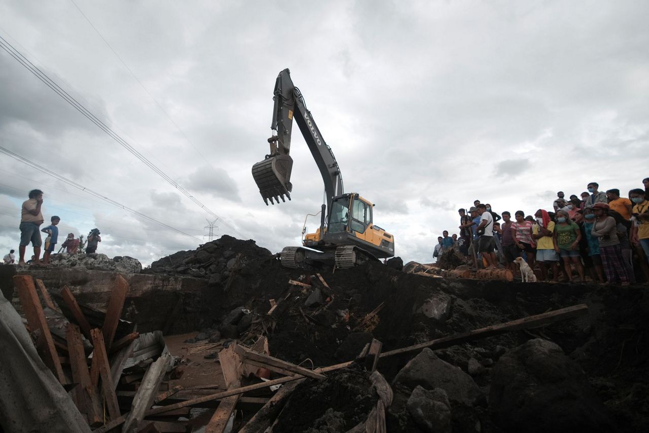 Philippines: 16 dead, thousands of homes damaged in typhoon