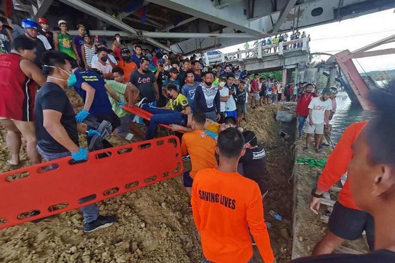 4 dead after Philippine bridge collapses under heavy traffic