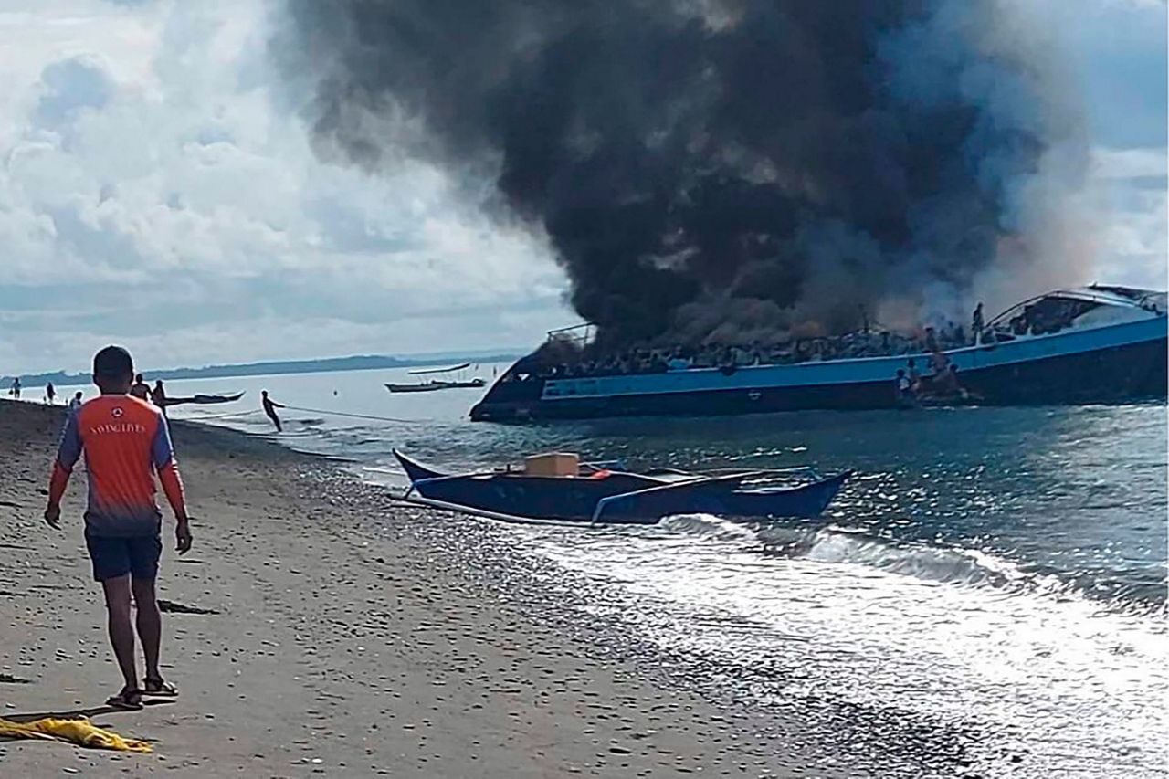 7 dead, 120 others rescued in Philippine ferry fire