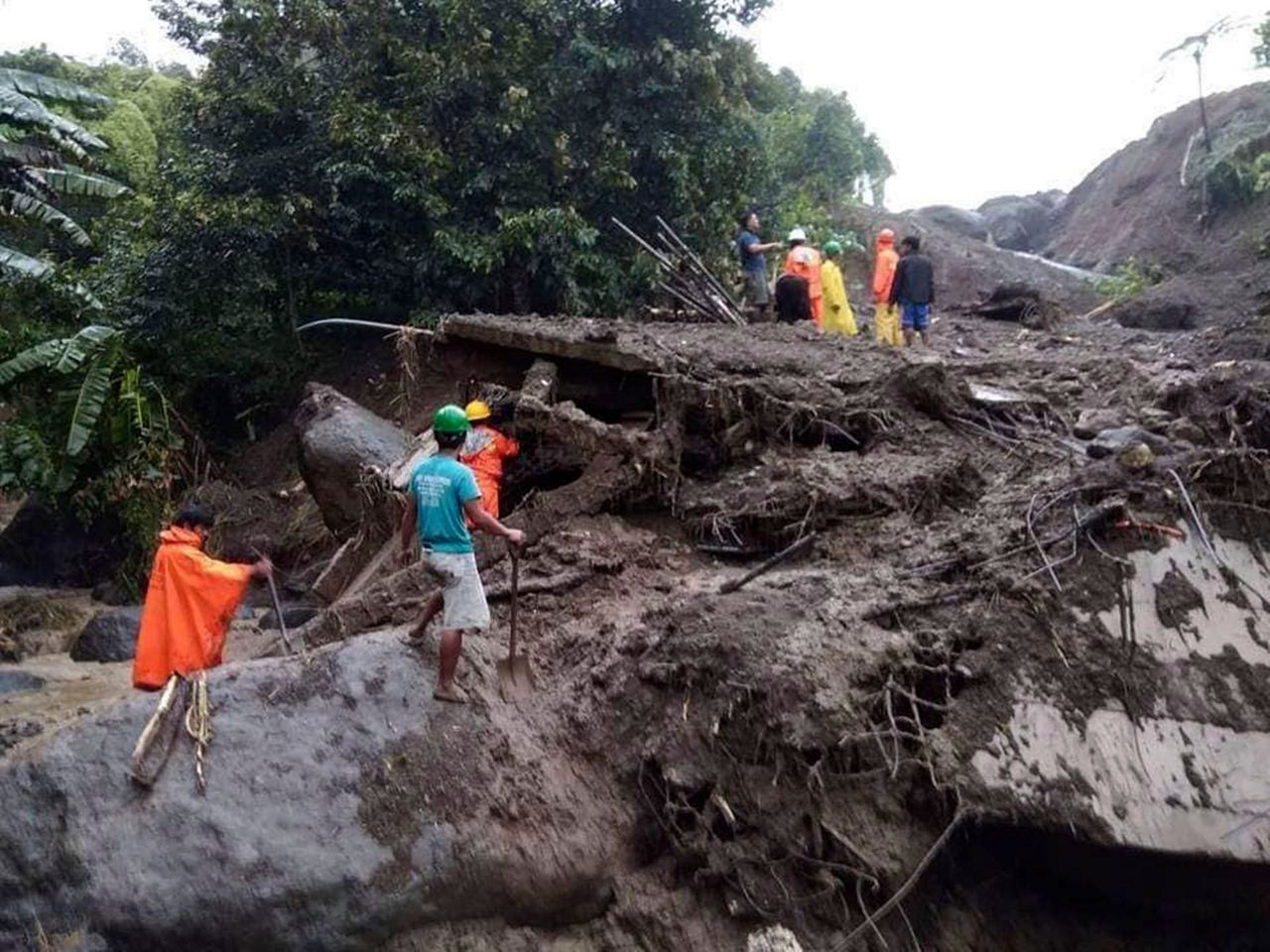 4 survivors, 3 dead, several missing in Philippine landslide