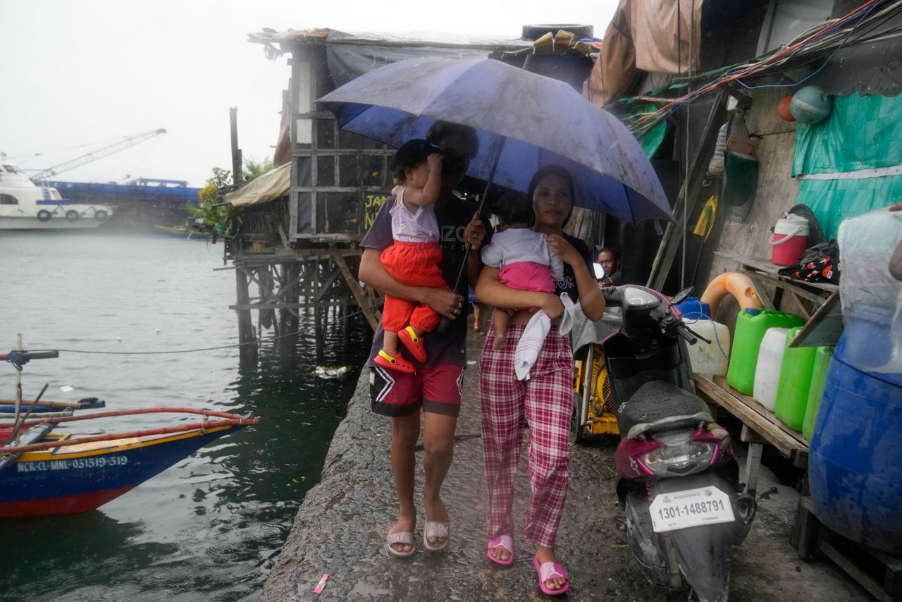 Powerful typhoon headed for north Philippines strengthens