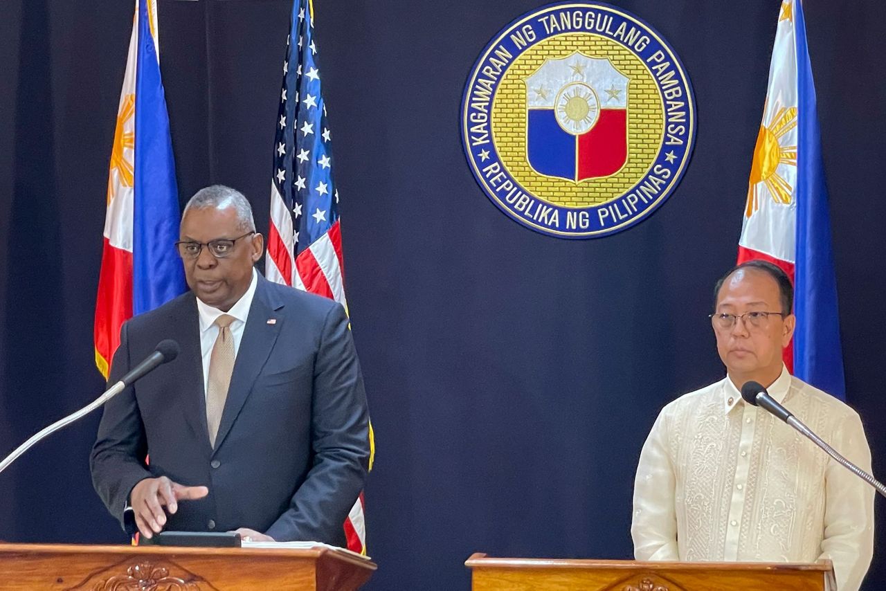 US, Philippines agree on larger American military presence
