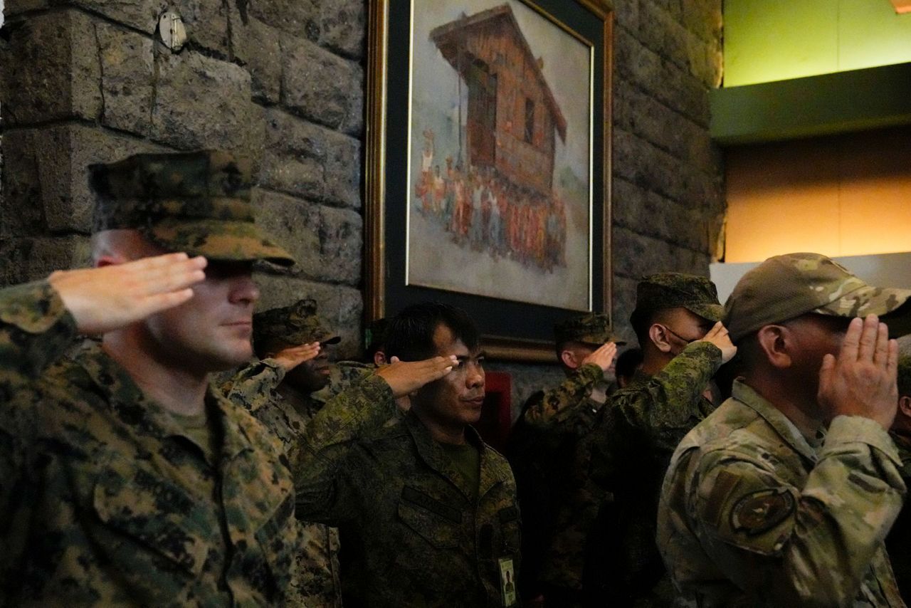 US, Philippines hold largest war drills near disputed waters