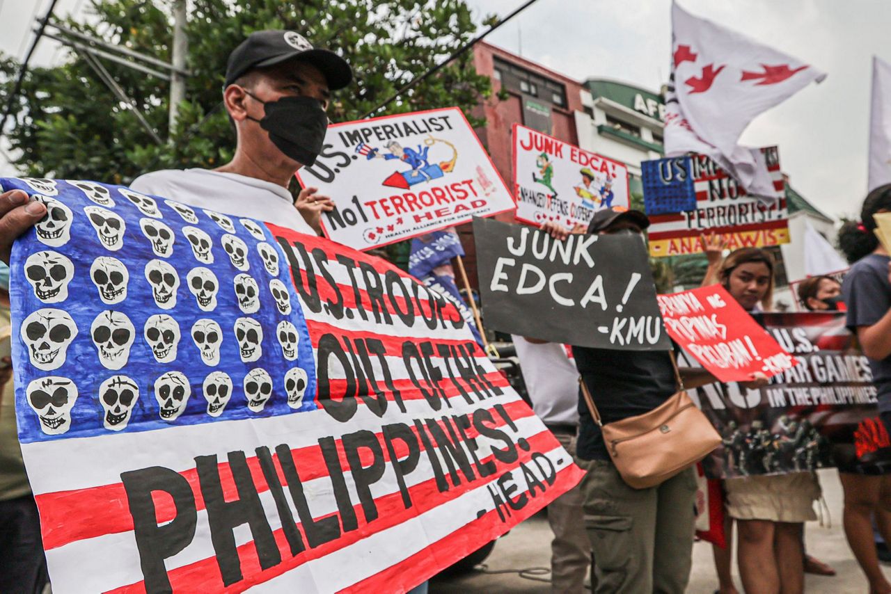 US, Philippines hold largest war drills near disputed waters