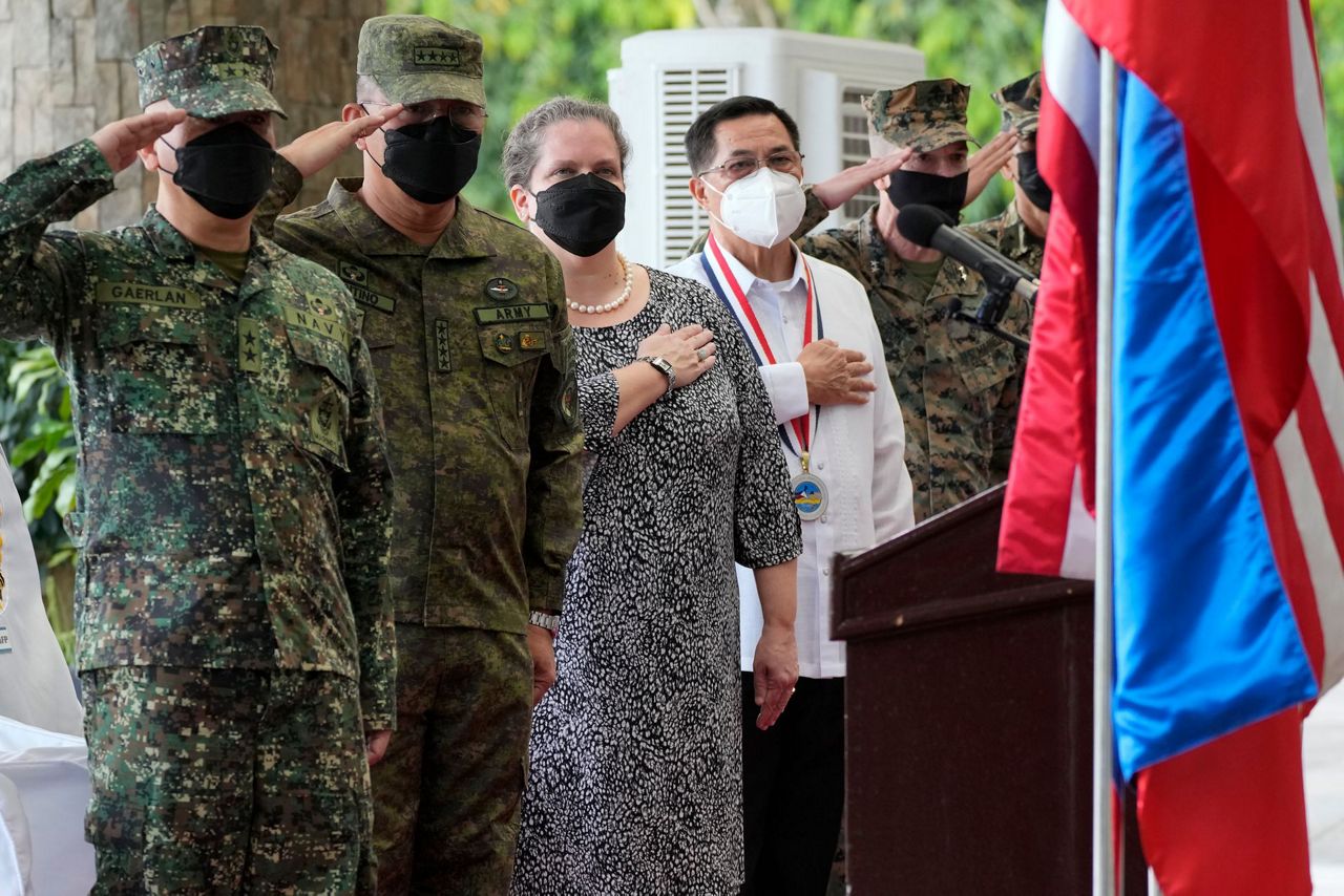 US, Filipino forces start war drills in region facing Taiwan