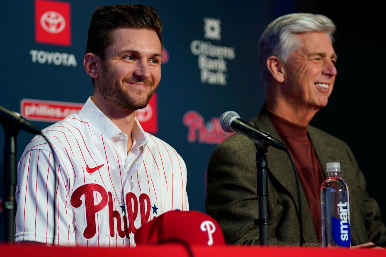 Trea Turner, Phillies finalize 11-year, $300M contract