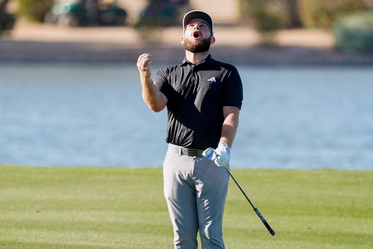 Scheffler holds WM Phoenix Open lead in bid to repeat
