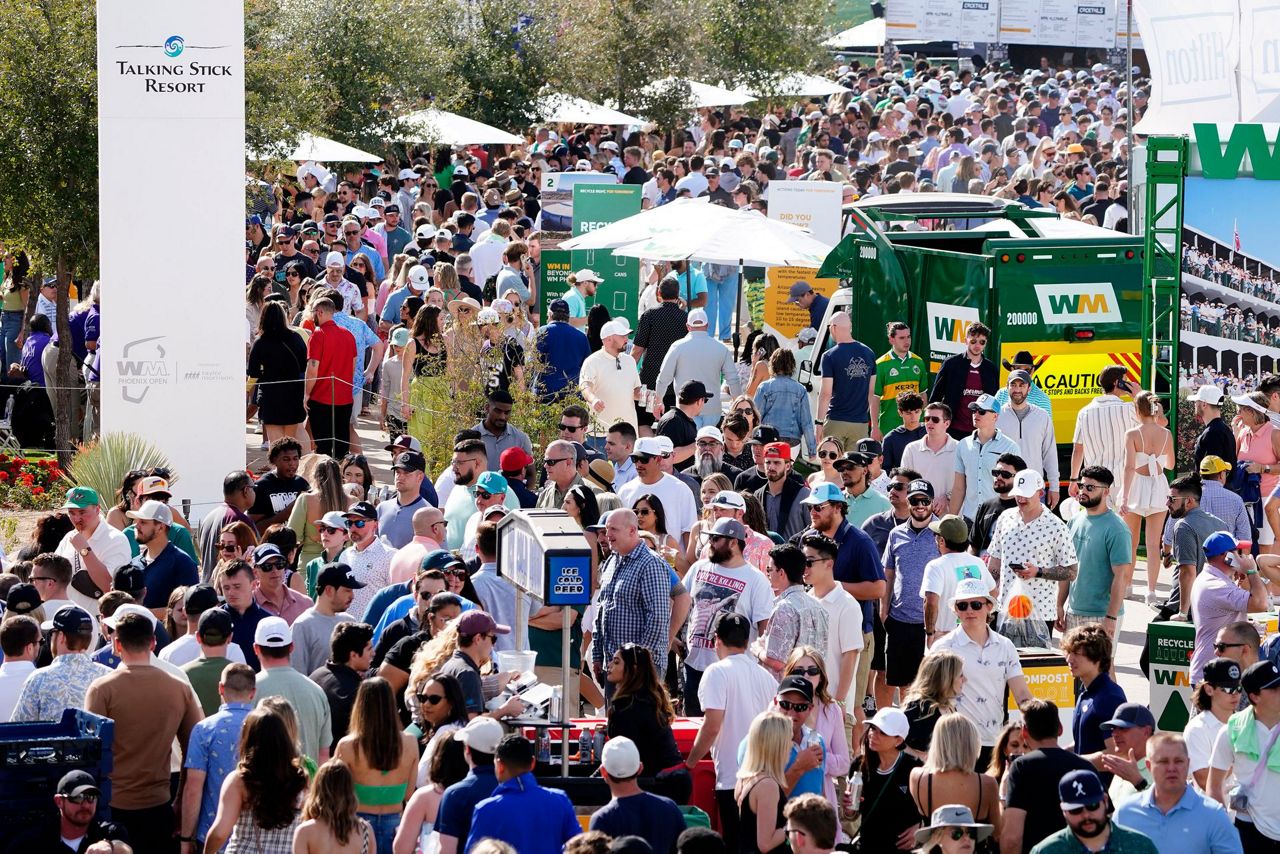 Scheffler holds WM Phoenix Open lead in bid to repeat