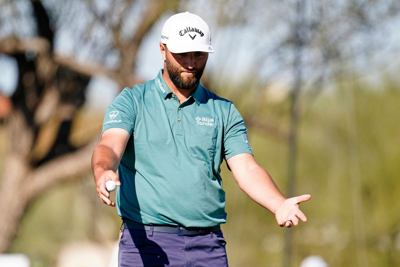 Scheffler holds WM Phoenix Open lead in bid to repeat