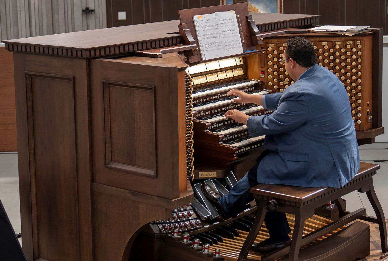 Pipe organ made famous on 'Hour of Power' program returns