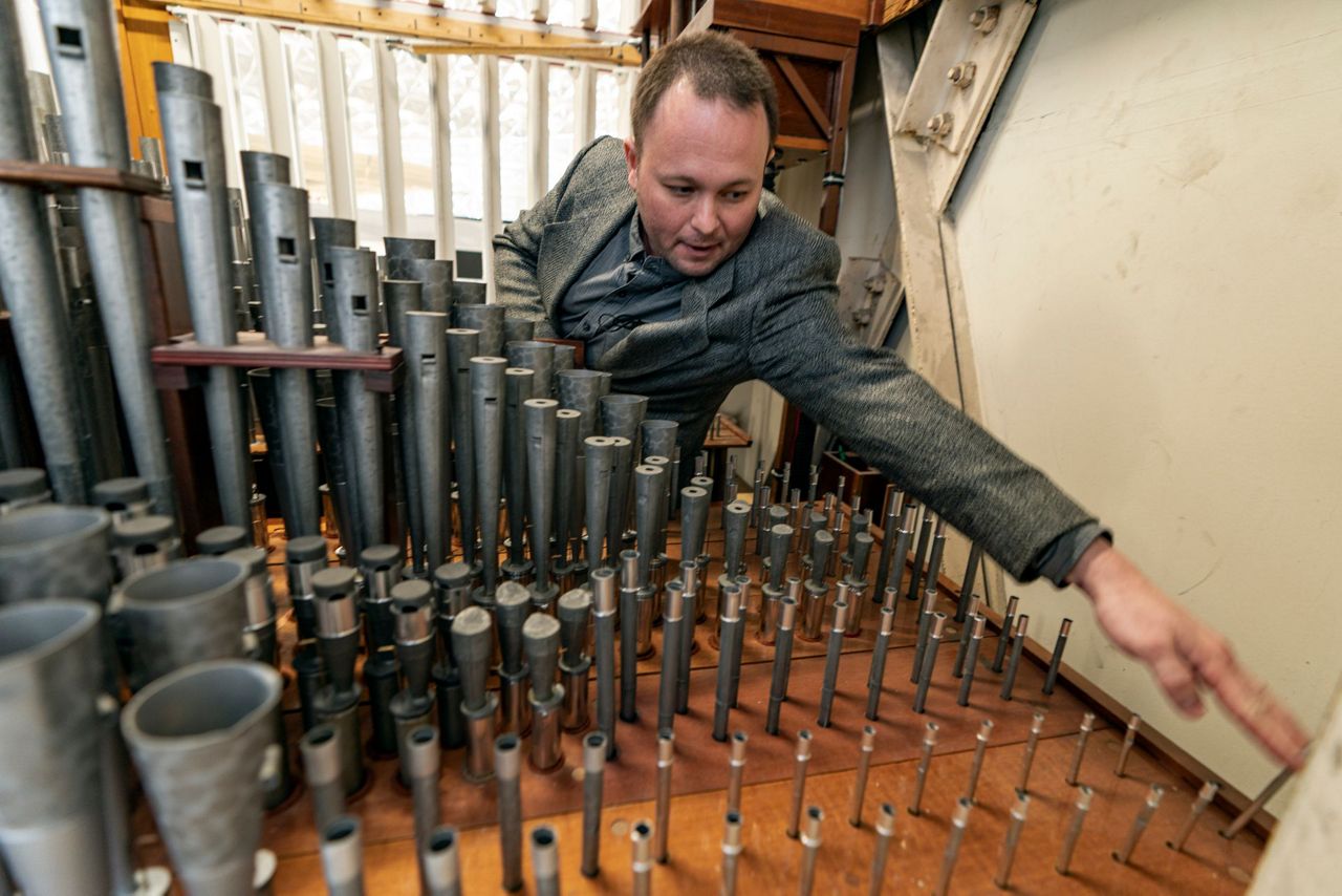 Pipe organ made famous on 'Hour of Power' program returns
