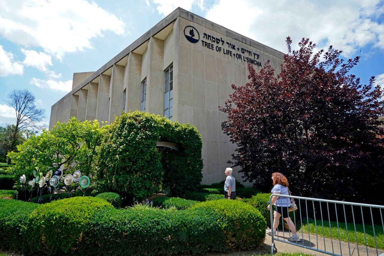 Jury reaches verdict on Pittsburgh synagogue shooter’s eligibility for ...
