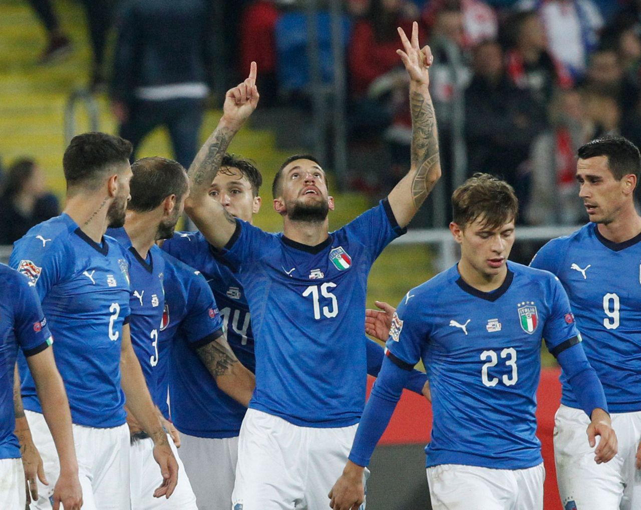 Italy leaves it late to earn 1st competitive win in a year
