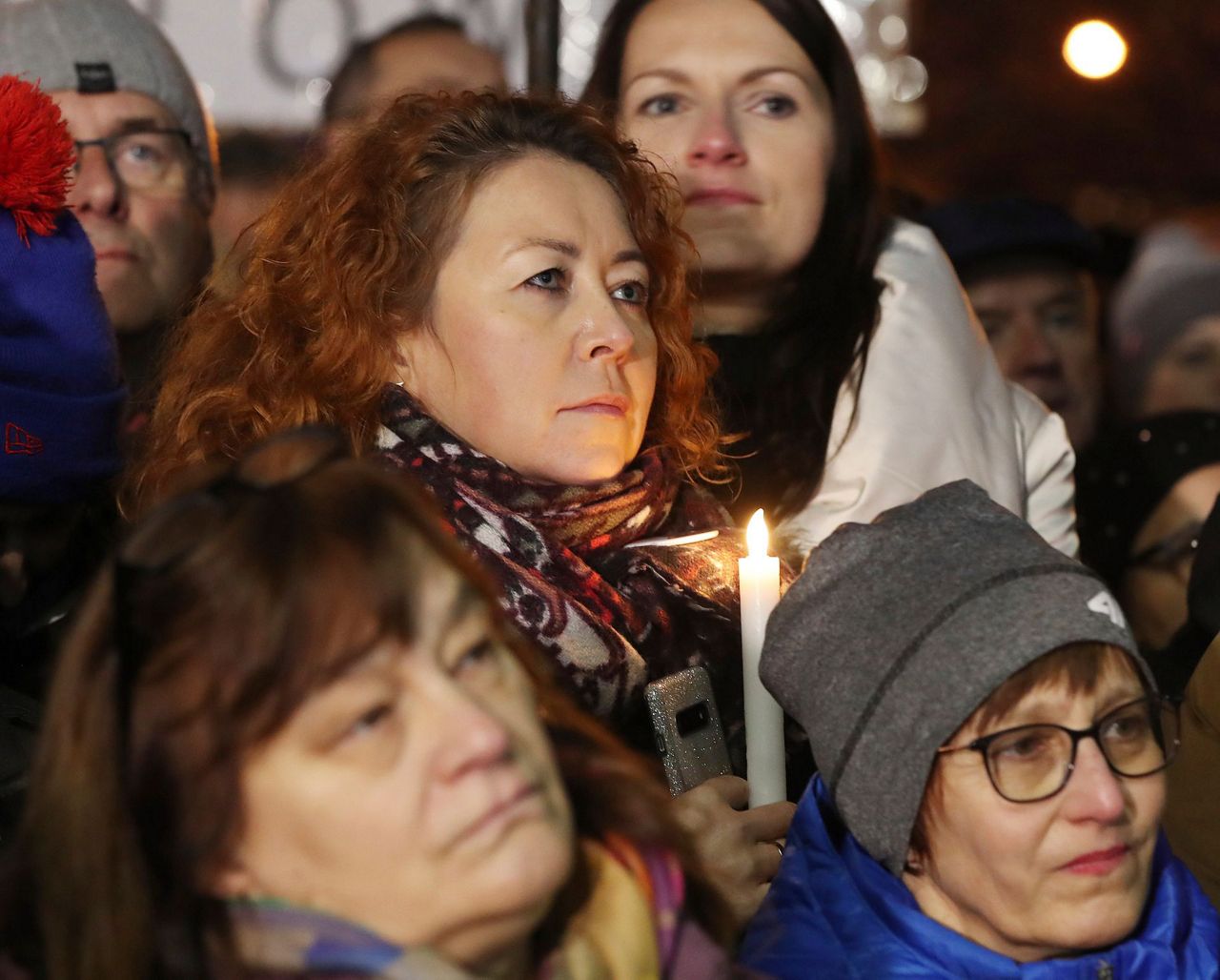 Polish protesters take to streets to back embattled judges