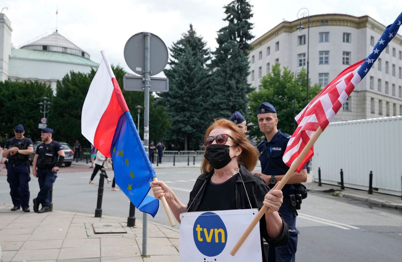 Polish ruling party loses majority amid rift over media bill