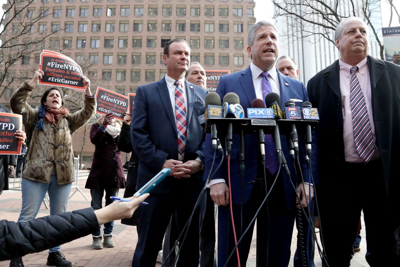 NYPD officer faces May trial in Eric Garner chokehold death