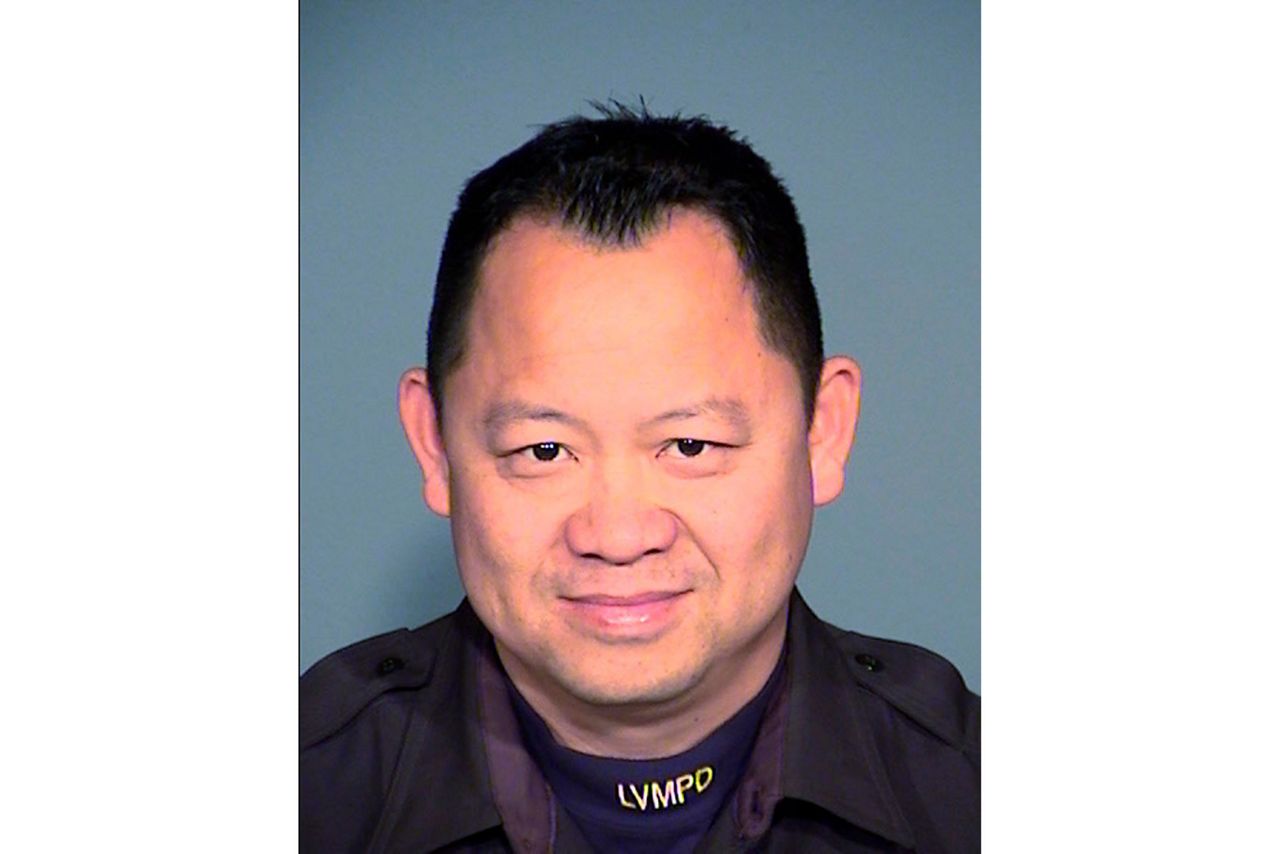 Sheriff: Vegas officer killed in shooting, suspect arrested